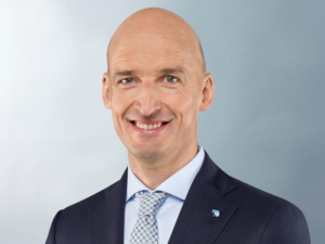 Mandat von Conti-Reifenvorstand Kötz bis 2027 verlängert | Reifenpresse.de